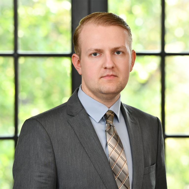 Despre Noi | Echipa Investimental